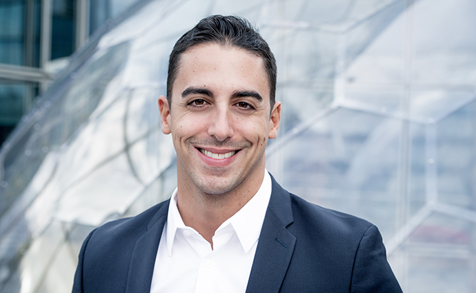 Yani Khezzar : "Voir le futur permet de mieux comprendre les enjeux ...